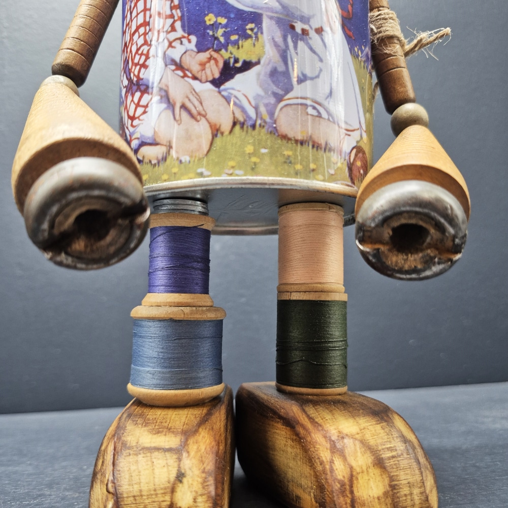 Cassandra Custard Large Tin Bot - Just Dandy