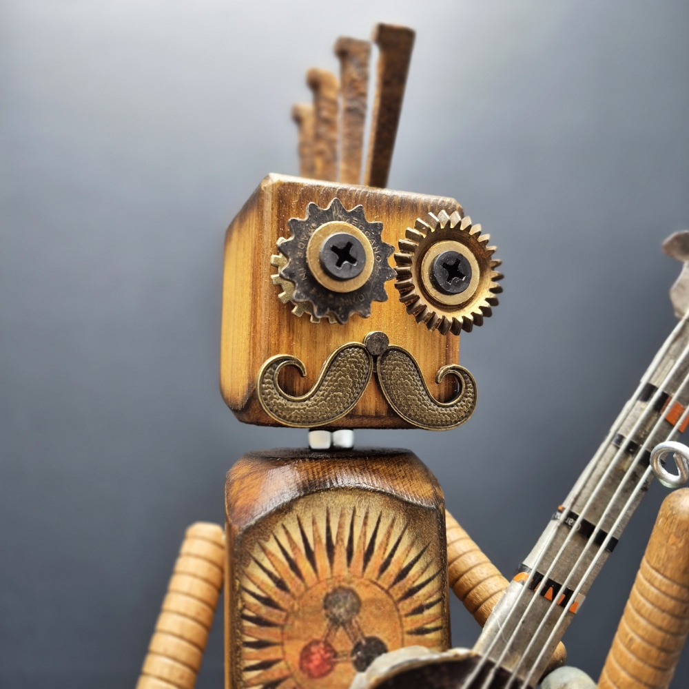 Steamy Stu Guitar Robot Medium - Just Dandy