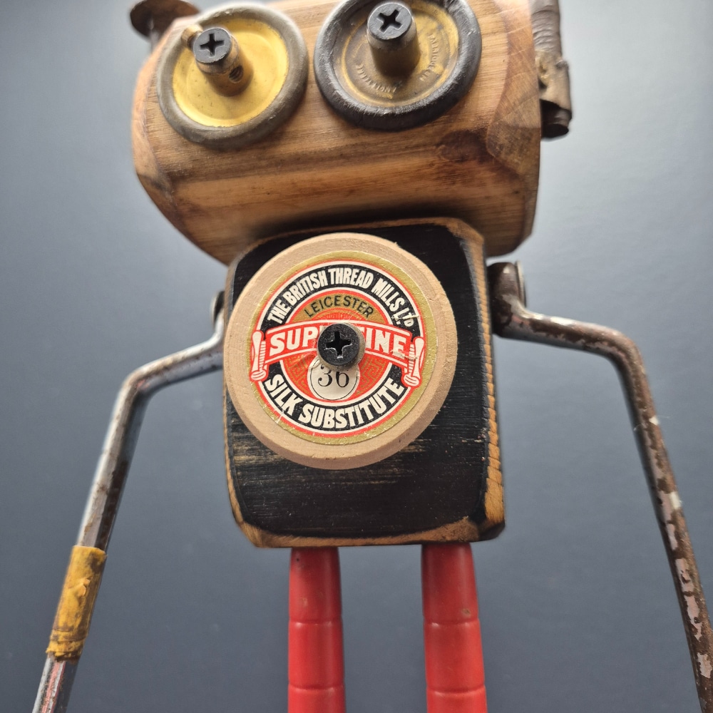 Lanky Larry Tall Robot - Just Dandy