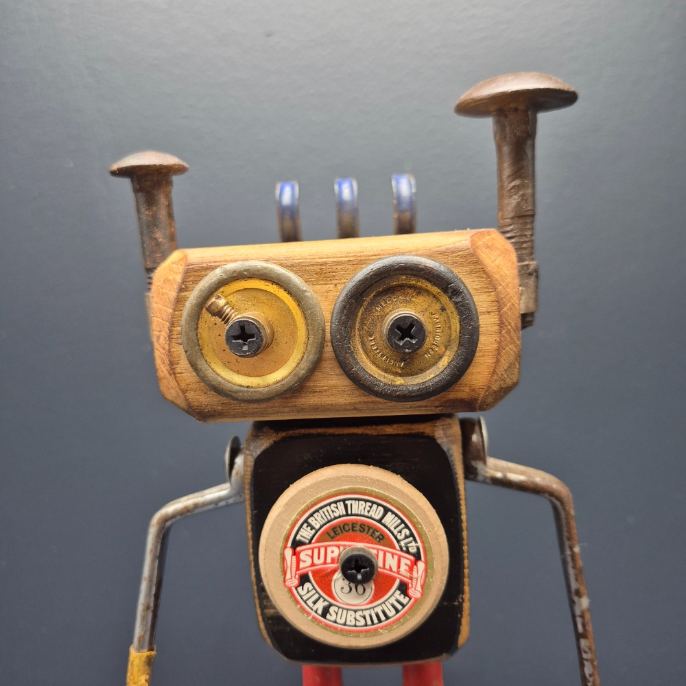Lanky Larry Tall Robot - Just Dandy